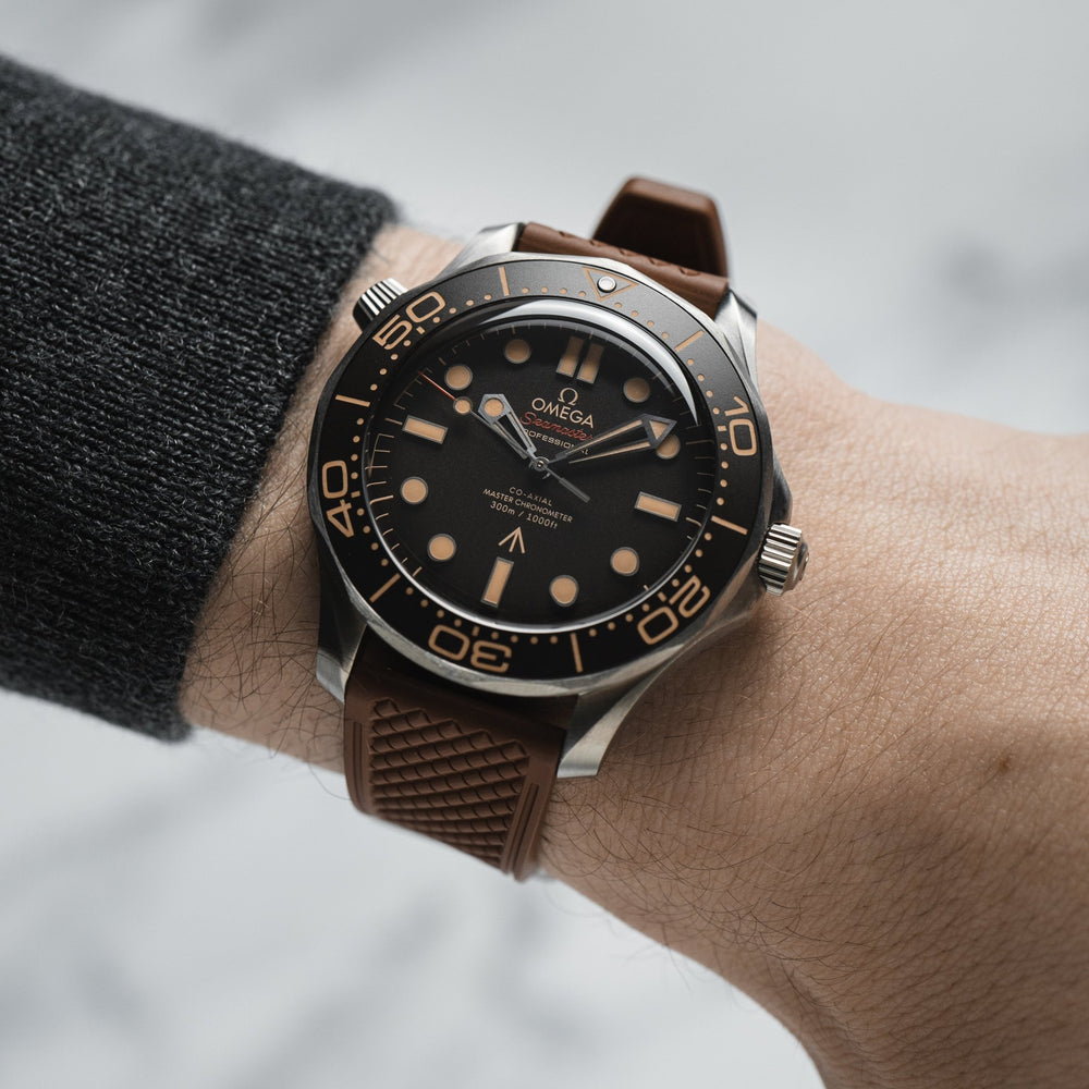 Brown Checkered Vulcanized FKM Rubber Watch Strap | Quick Release